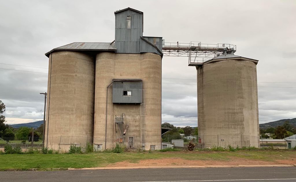 Ready to roll: Silo art makes a splash at Quirindi - GrainCorp